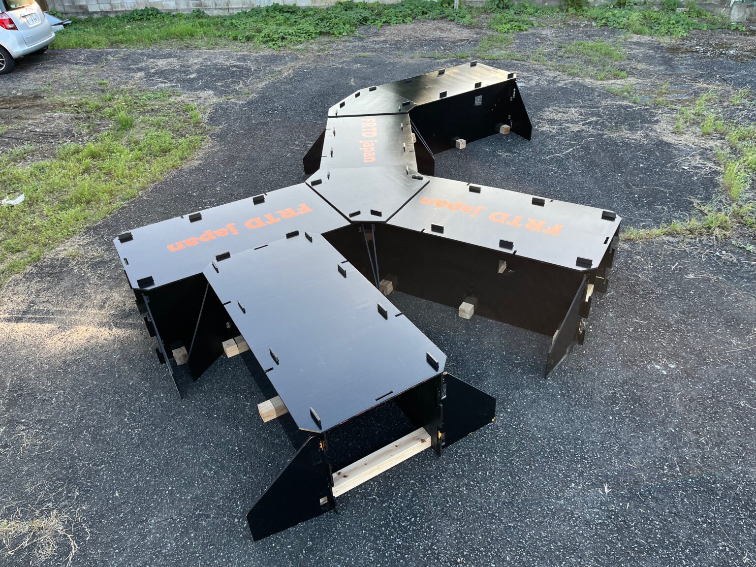 倒壊建物PBS（パネルビルドシステム） – FRTD Japan